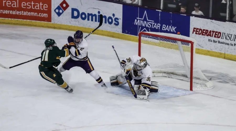 Minnesota State engineers late comeback to win second consecutive CCHA ...