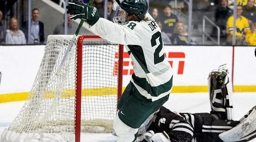 Dorwart signs contract with NHL’s Flyers after three seasons at ...