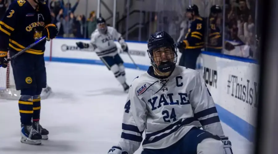 FRIDAY COLLEGE HOCKEY ROUNDUP: Yale upsets No. 5 Quinnipiac, earns ...